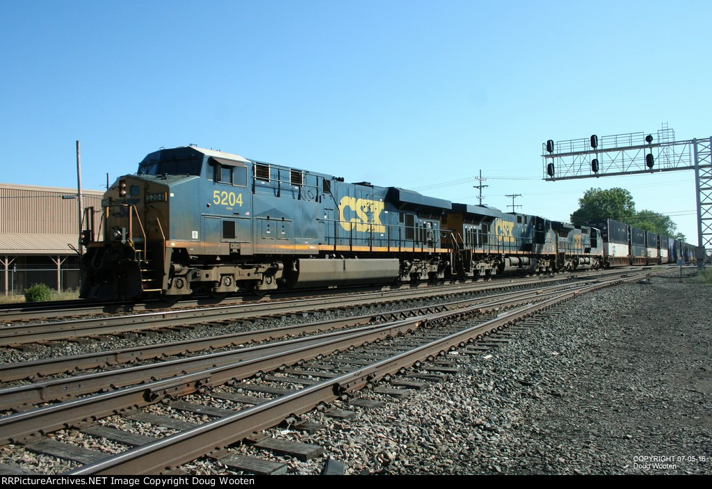 CSXT Q010